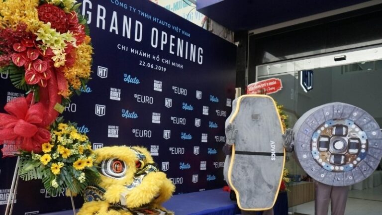 50+ mẫu backdrop đẹp cho Year End Party, Khai trương, Sự kiện